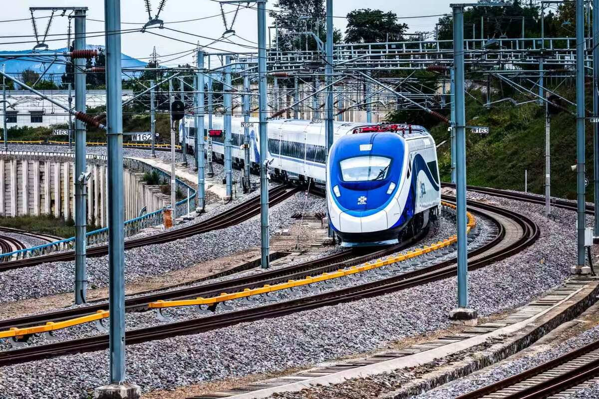 First electric trains for Malaysia project finish production in Dalian ...